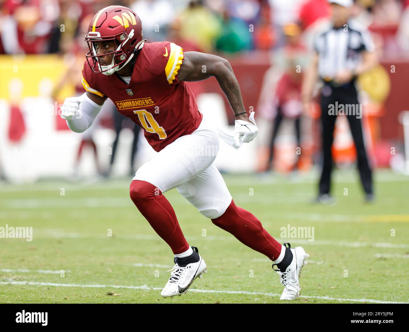 Washington Commanders wide receiver Curtis Samuel (4) in motion against ...