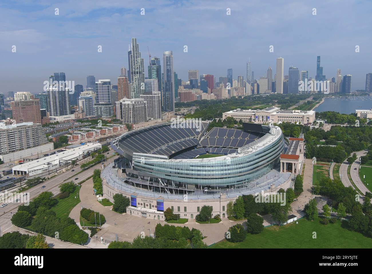 Soldier stadium and skyline hi-res stock photography and images - Alamy