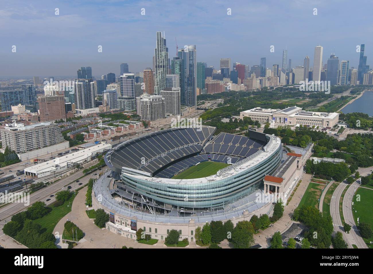 Soldier field stadium hi-res stock photography and images - Alamy