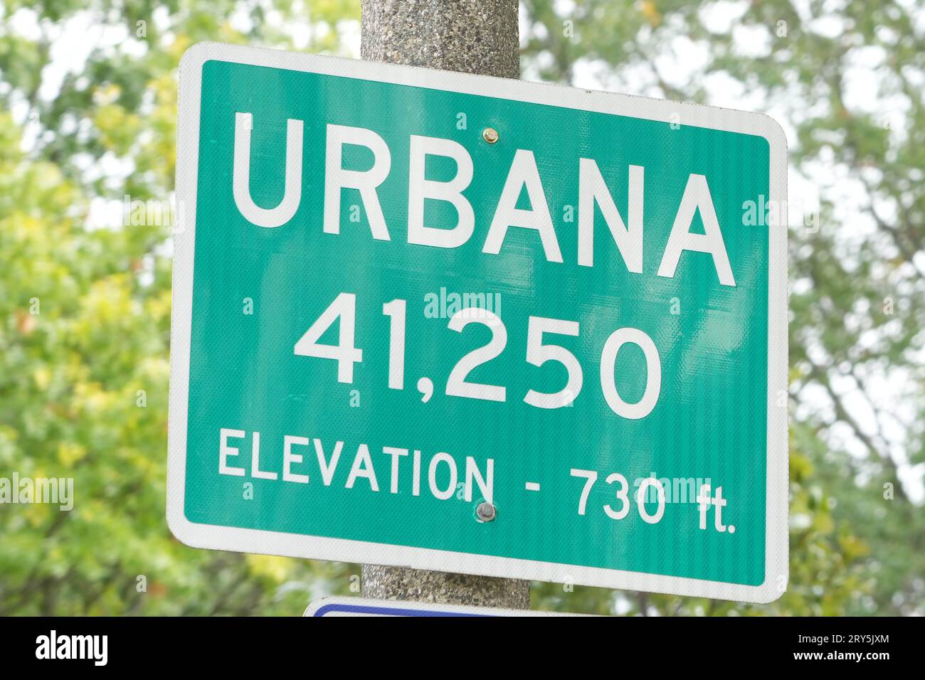 An urbana city population sign hi-res stock photography and images - Alamy