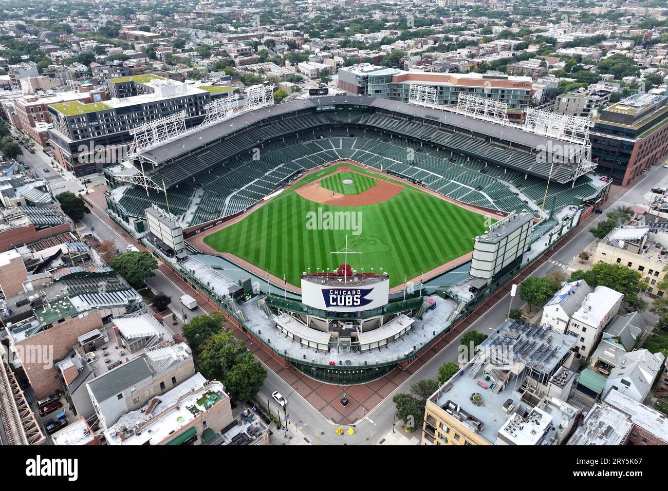 Wrigley field baseball stadium aerial hi-res stock photography and ...