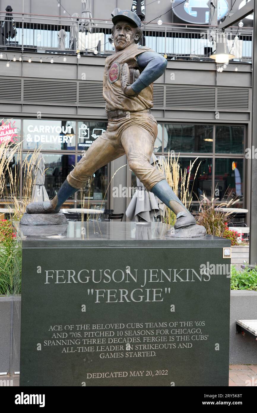 A statue of former Chicago Cubs pitcher Ferguson Jenkins at Wrigley ...