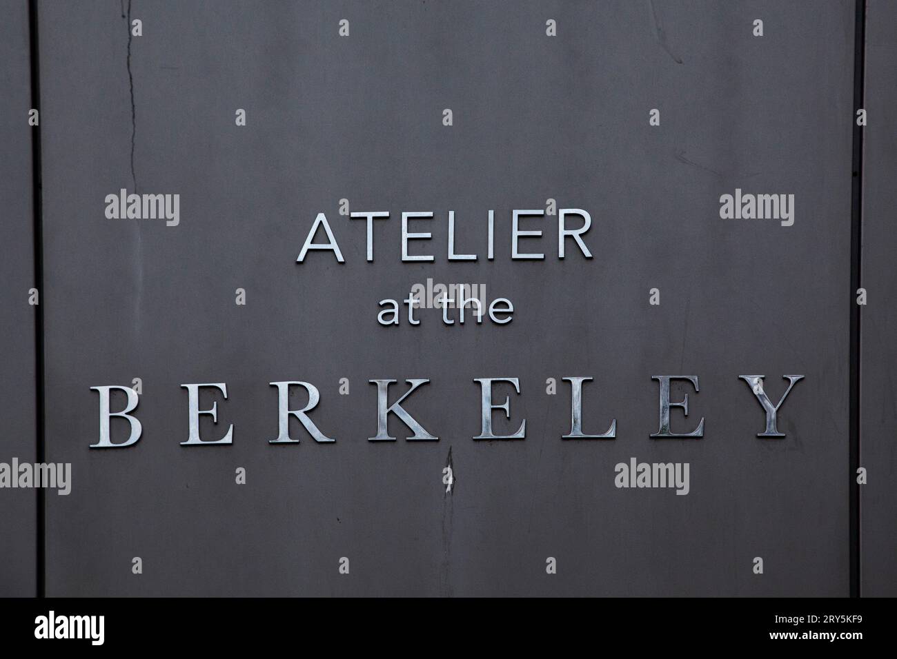 Platinum coloured sign hi-res stock photography and images - Alamy