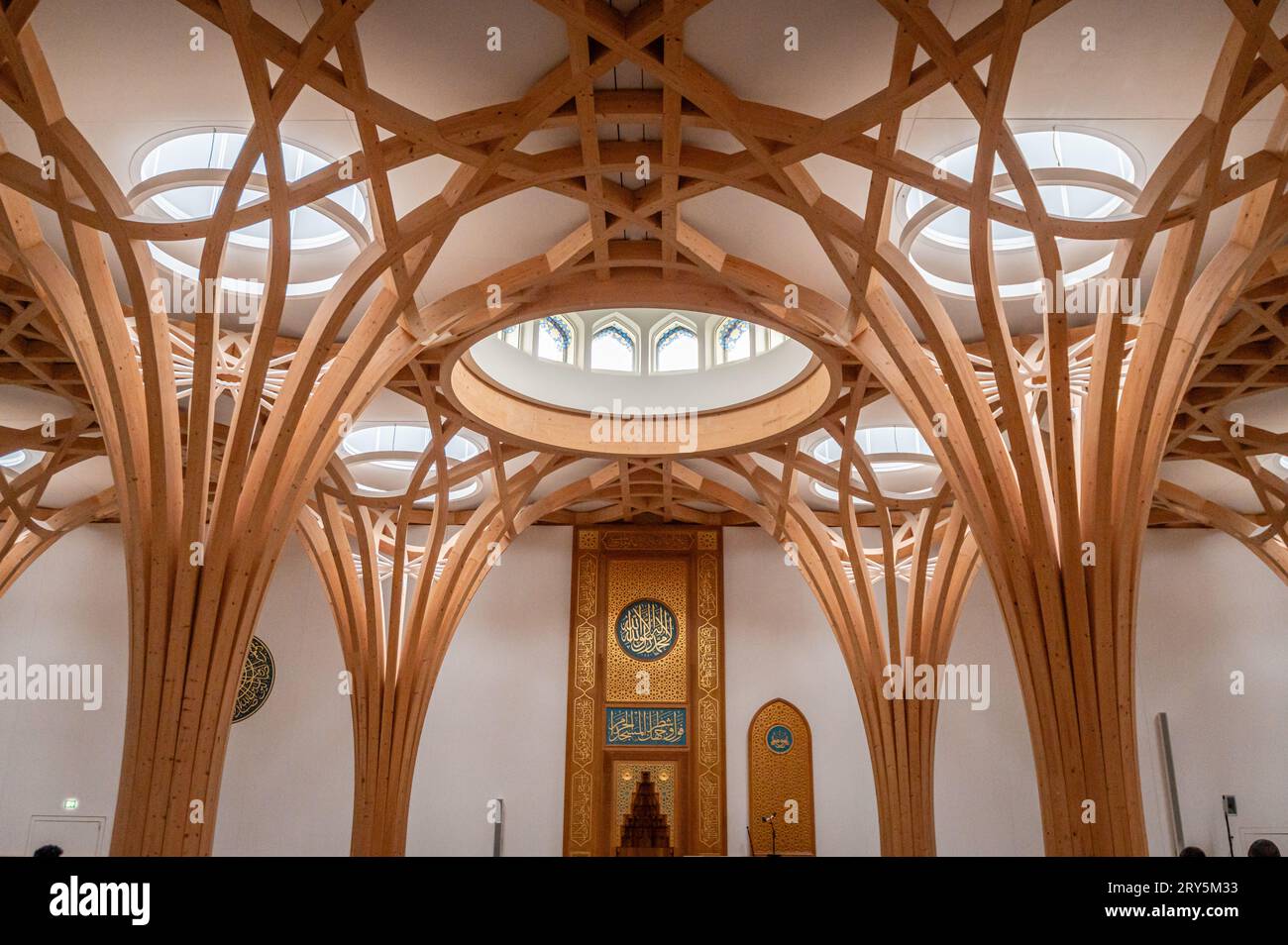 Cambridge Central Mosque Stock Photo - Alamy
