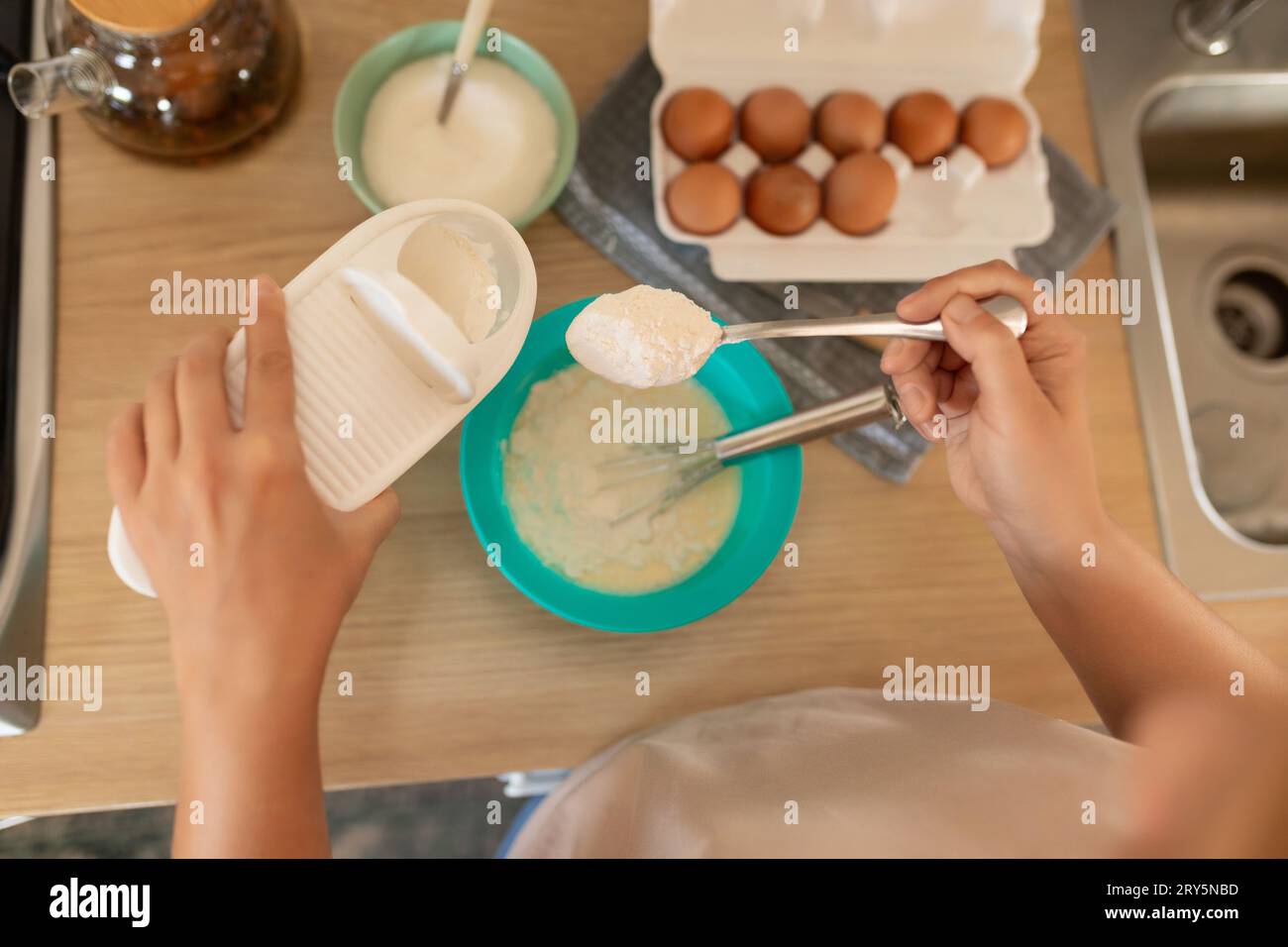 pancake-making process in the kitchen Stock Photo - Alamy
