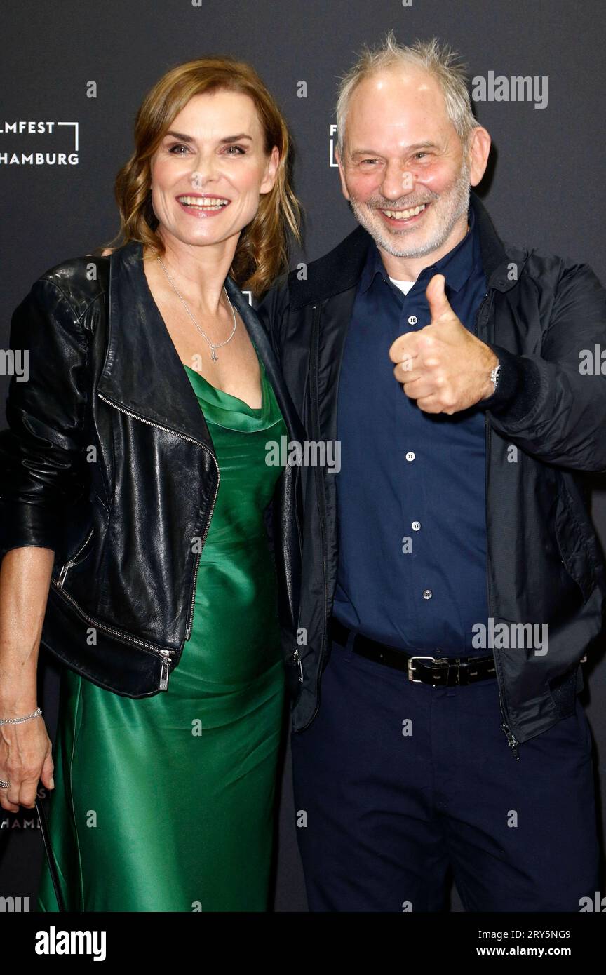 Andrea Lüdke und Michael Lott bei der Festivaleröffnung mit der ...