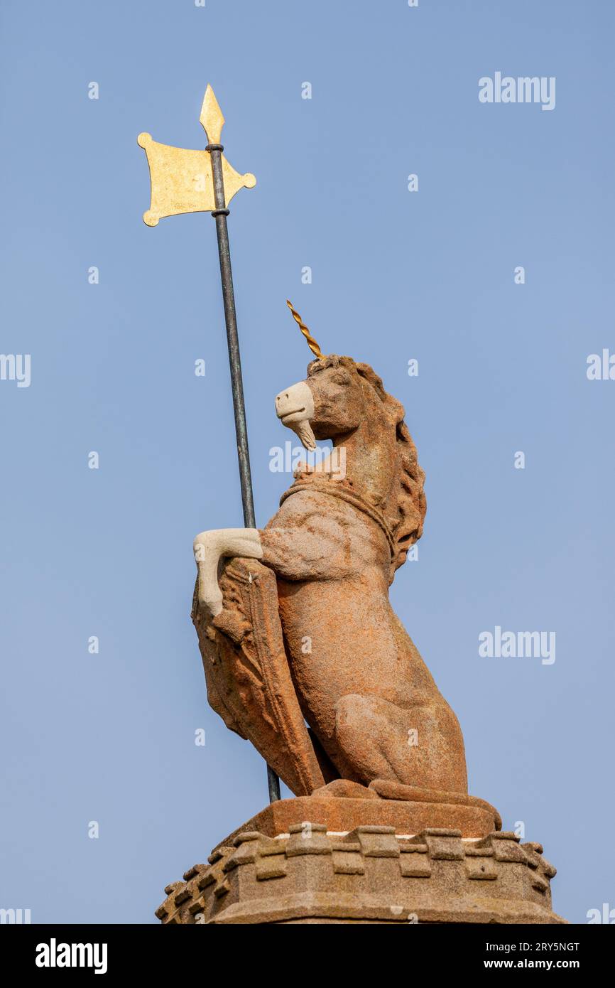 Scottish unicorn hi-res stock photography and images - Alamy