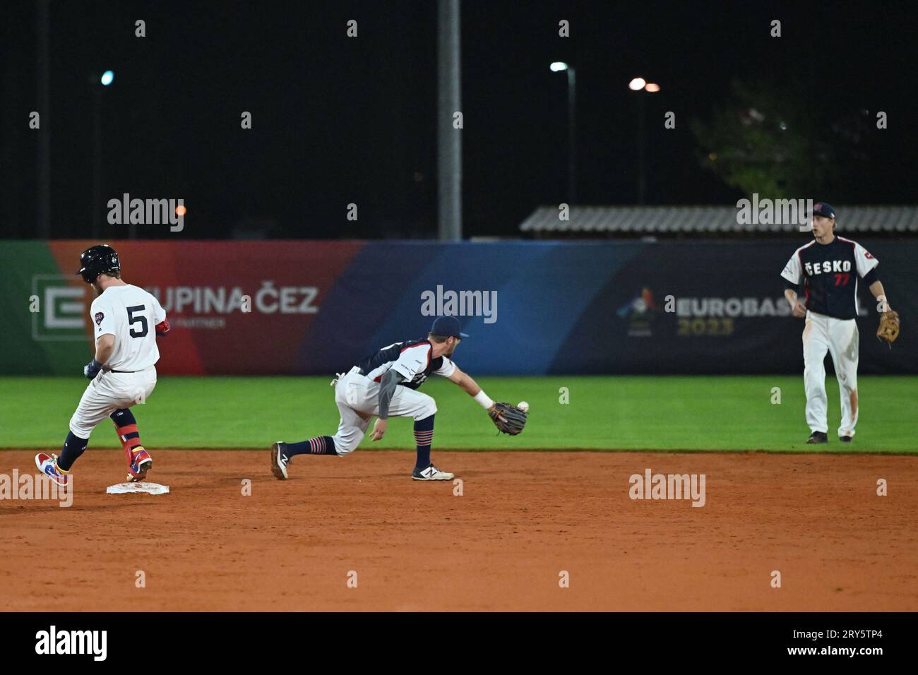 Brno, Czech Republic. 28th Sep, 2023. L-R Nick Ward (GBR), Eric Sogard ...