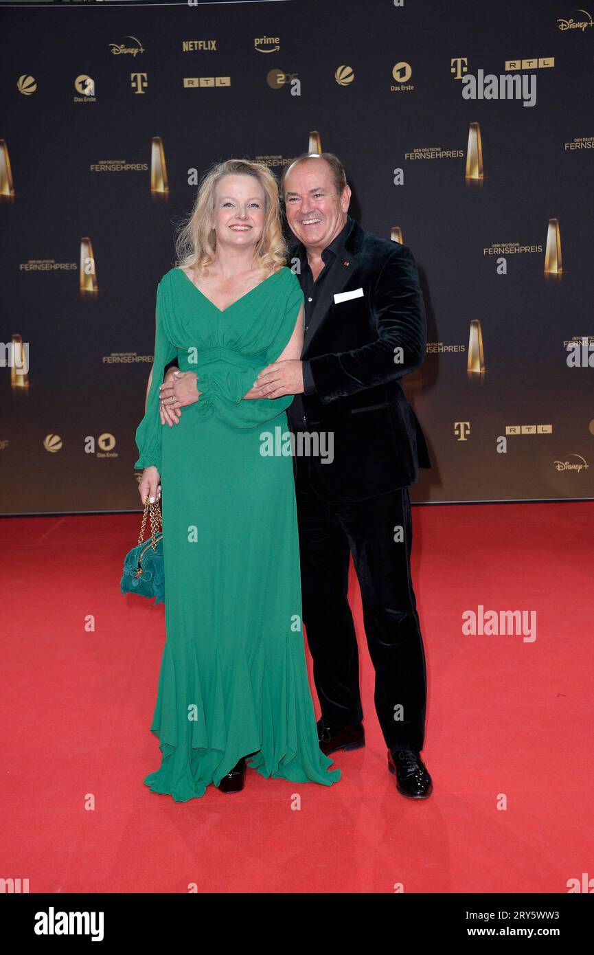 Wolfram Kons und Frau Alexa Kons bei der Verleihung des Deutschen ...