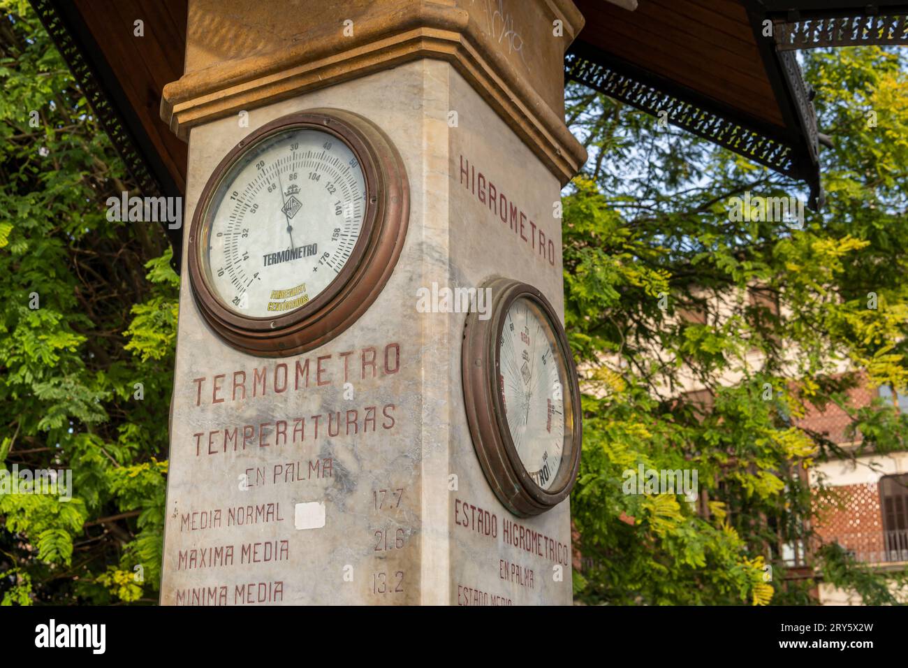 Old urban weather station hi-res stock photography and images - Alamy