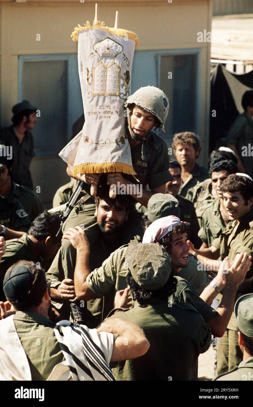 Yom kippur war lines hi-res stock photography and images - Alamy