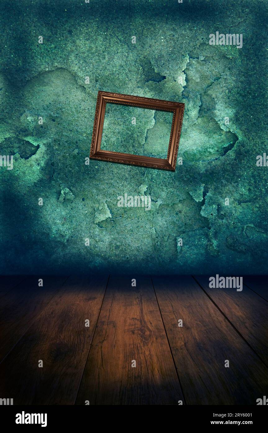 Slanted frame hi-res stock photography and images - Alamy