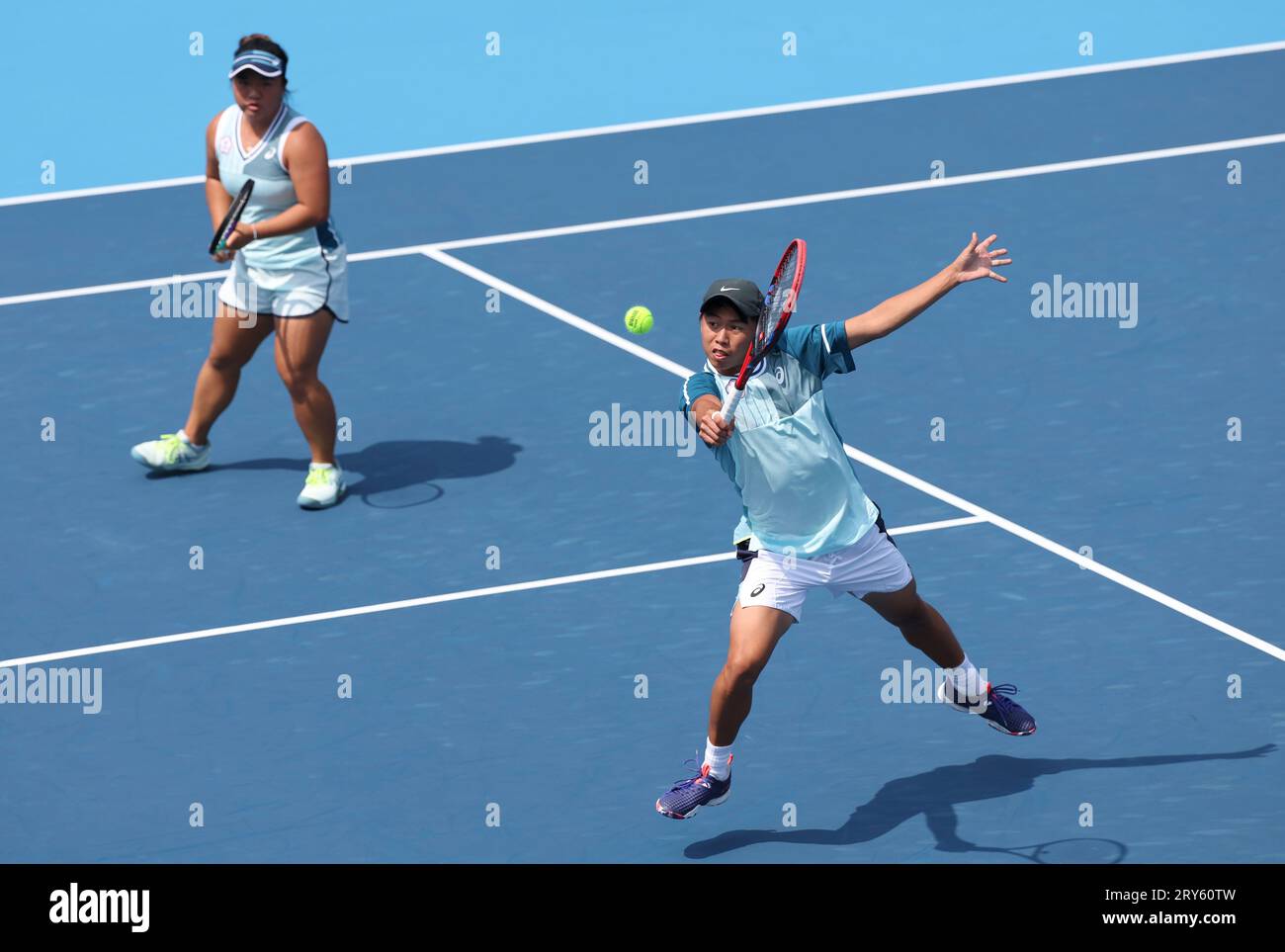 Hangzhou, China's Zhejiang Province. 29th Sep, 2023. Liang En-shuo (L ...