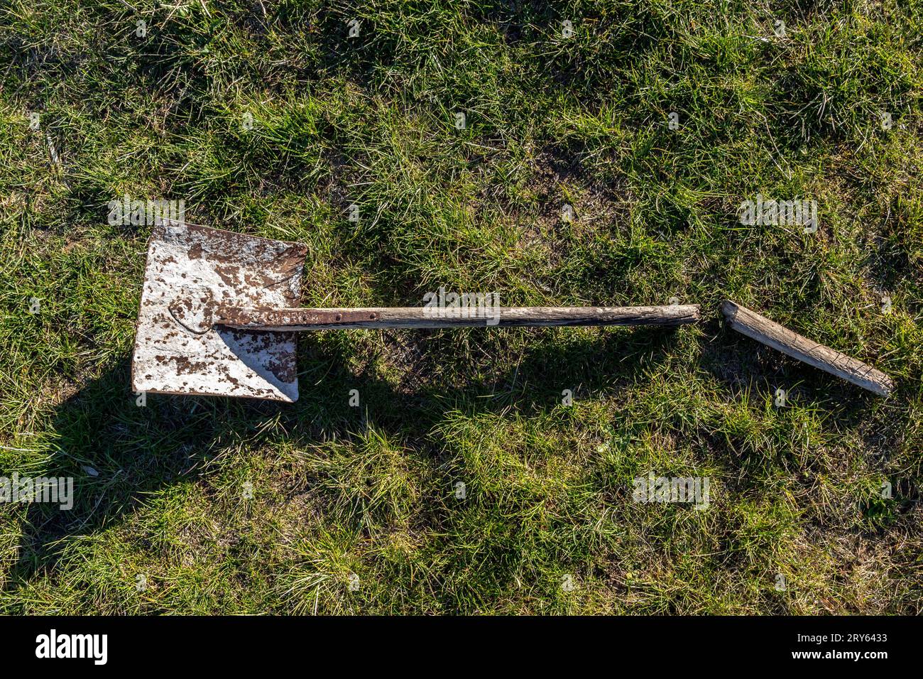 Broken spade hi-res stock photography and images - Alamy