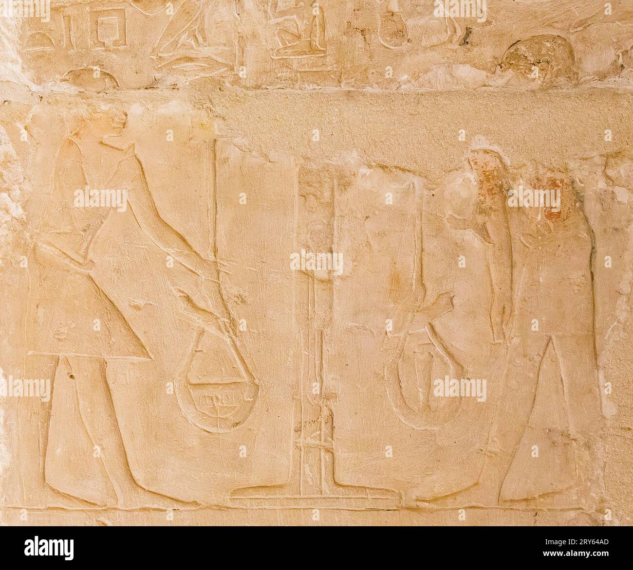 Egypt, Saqqara, tomb of Mehu, goldsmith : Weighing gold bars Stock ...