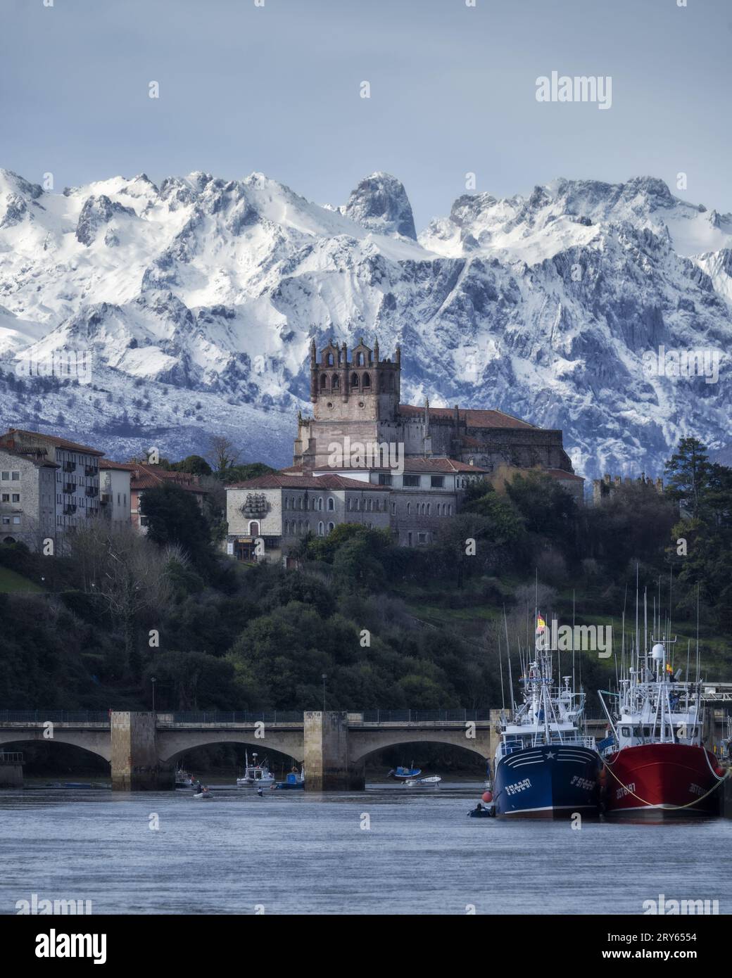 The majestic Urriellu Peak and San vicente de la Barquera Stock Photo ...