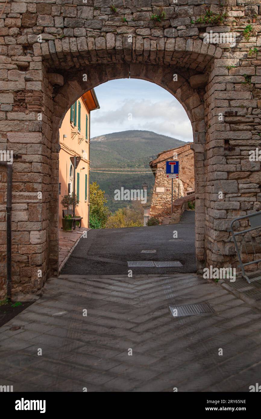 Medieval portal in Tuscany, Italy Stock Photo - Alamy