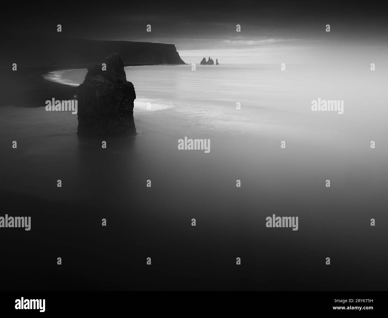 Black sand beach reynisfjara on hi-res stock photography and images - Alamy