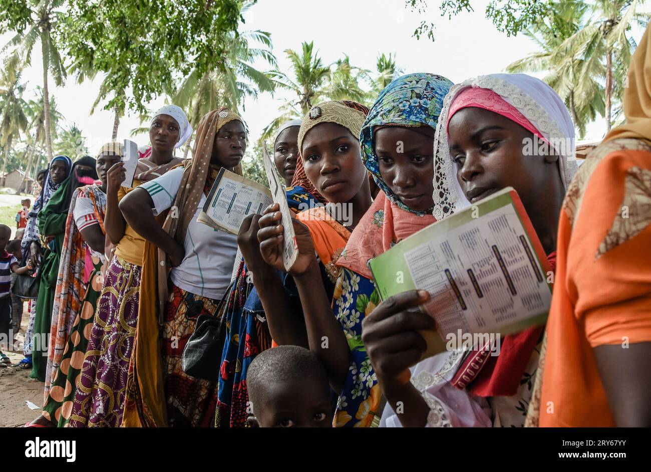 People attend health and nutrition session at Nitekela village in ...