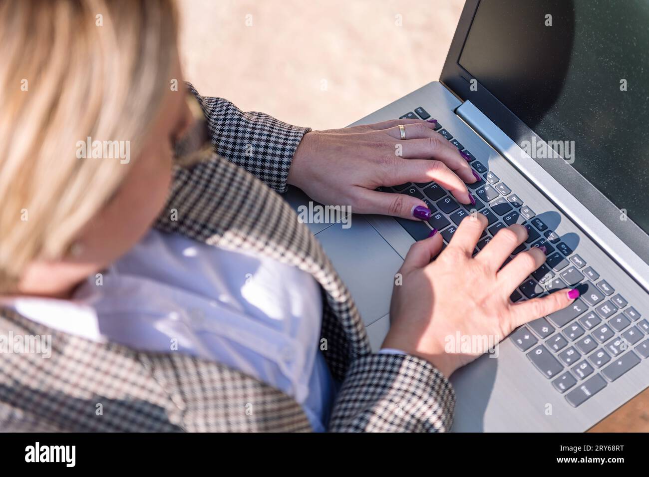 Cropped unrecognizable hands using hi-res stock photography and images ...