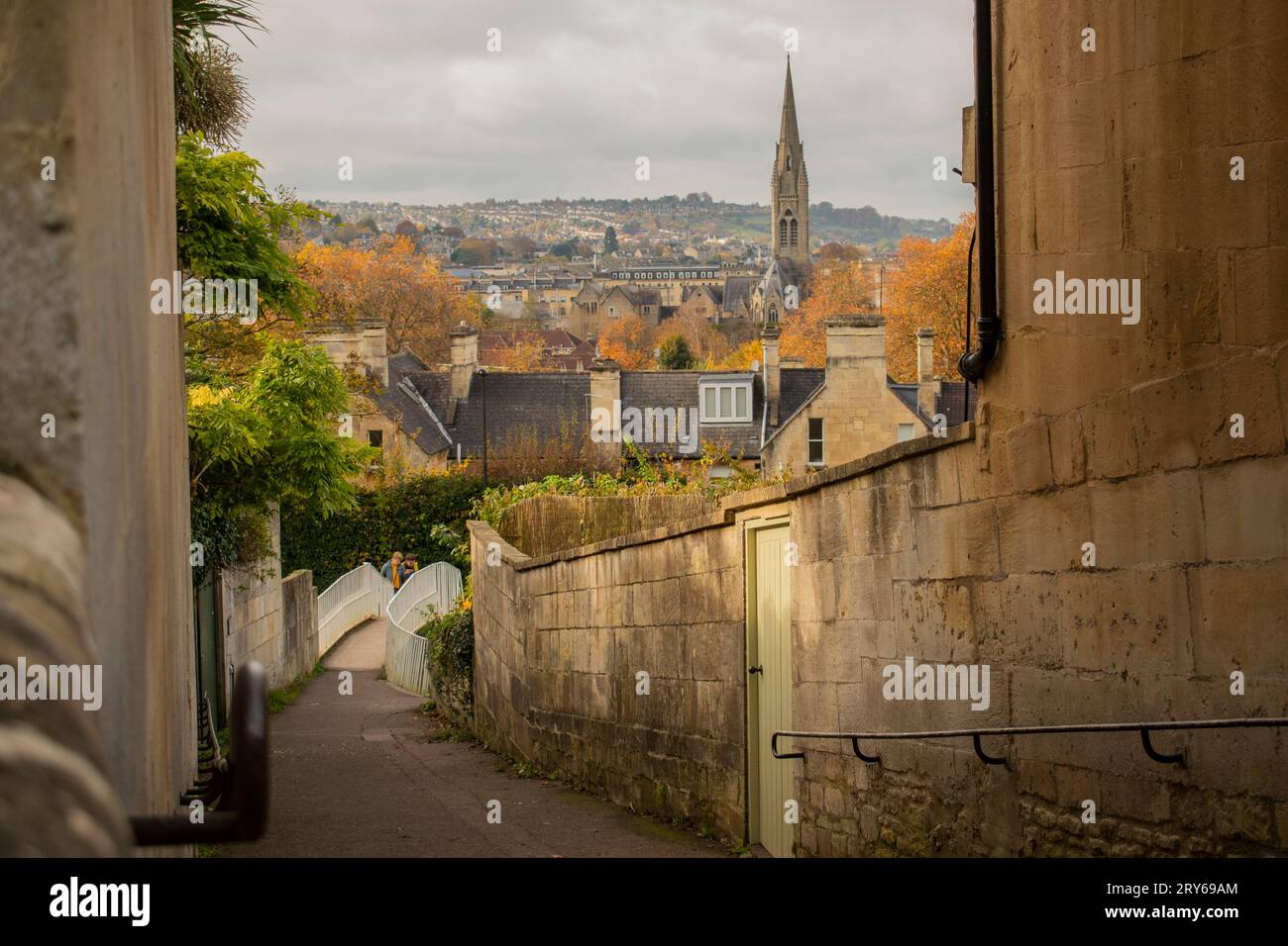Bath stone limestone brick hi-res stock photography and images - Alamy