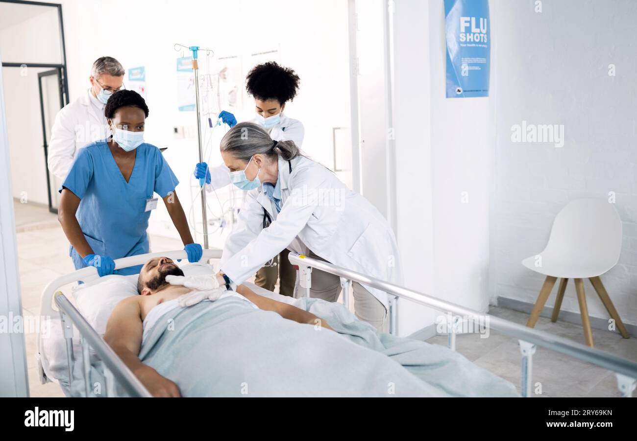 Cpr hospital hi-res stock photography and images - Alamy