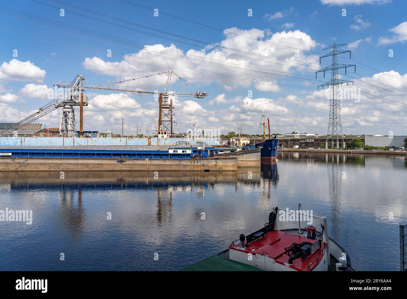 Der Harburger Binnenhafen, Harburg, Hamburg, Deutschland | The inland ...