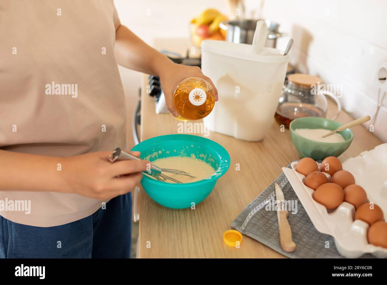 pancake batter mixing in a bowl Stock Photo - Alamy