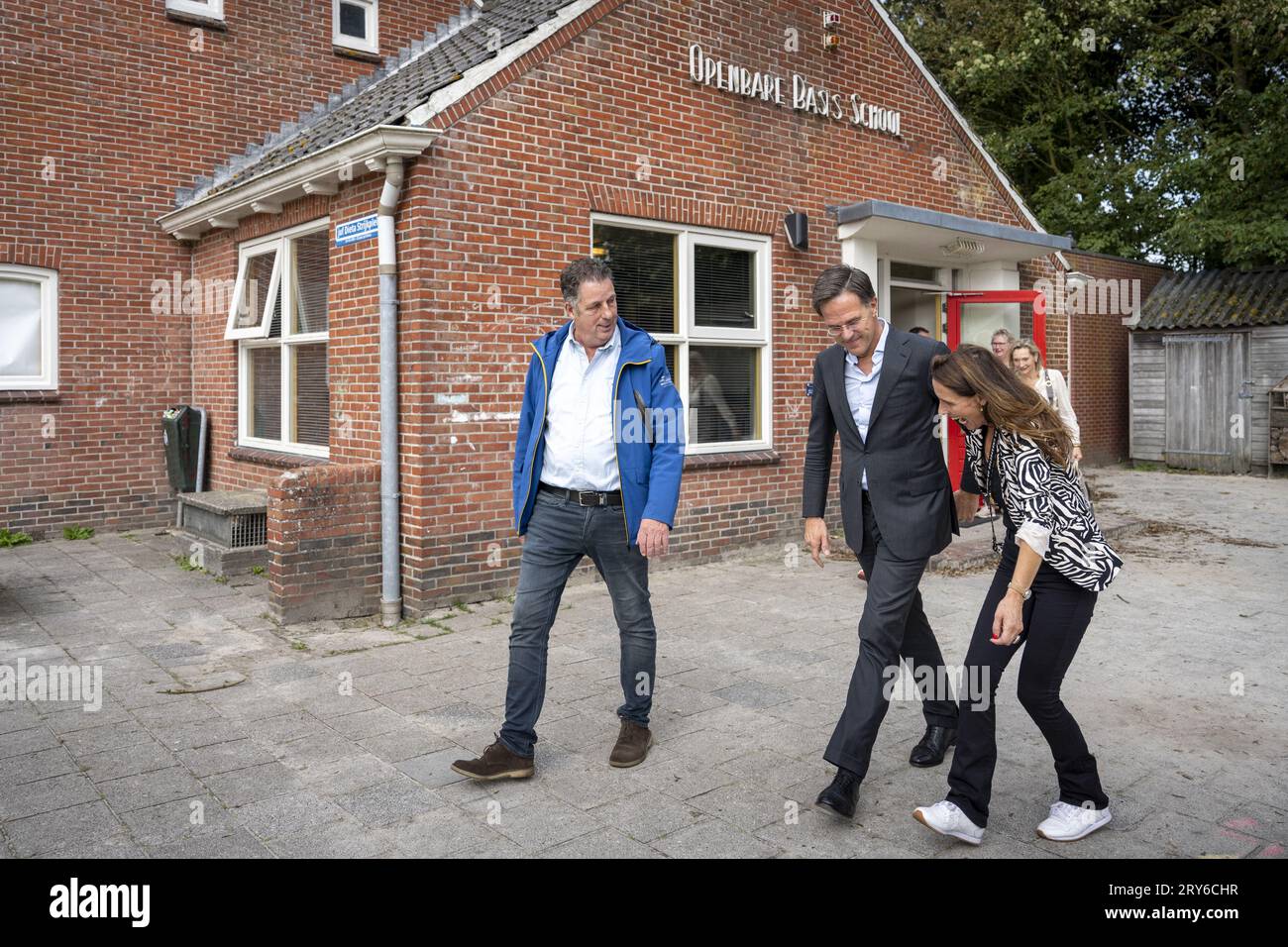 WOLTERSUM - Outgoing Prime Minister Mark Rutte visits a primary school ...