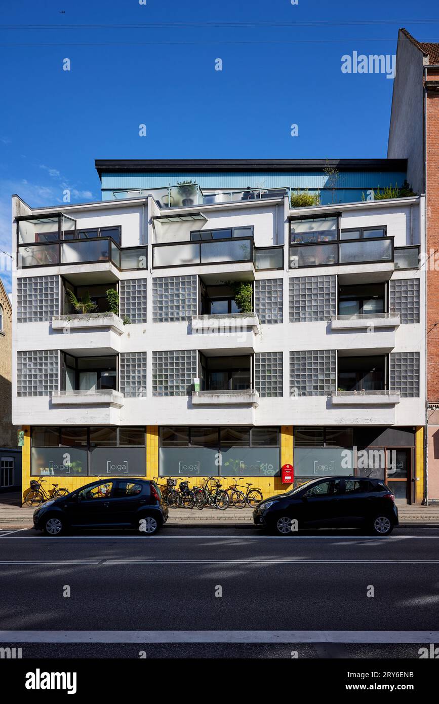 H.C. Ørsteds Vej 54, apartment building, designed by Edvard Thomsen ...