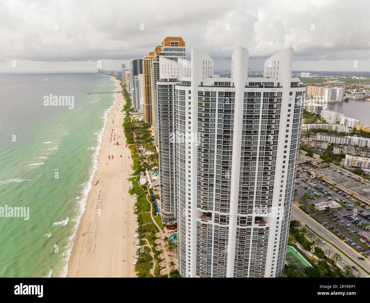 Miami beach scene highrise towers hi-res stock photography and images ...