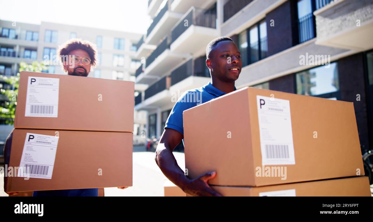 Unloading van with boxes hi-res stock photography and images - Alamy