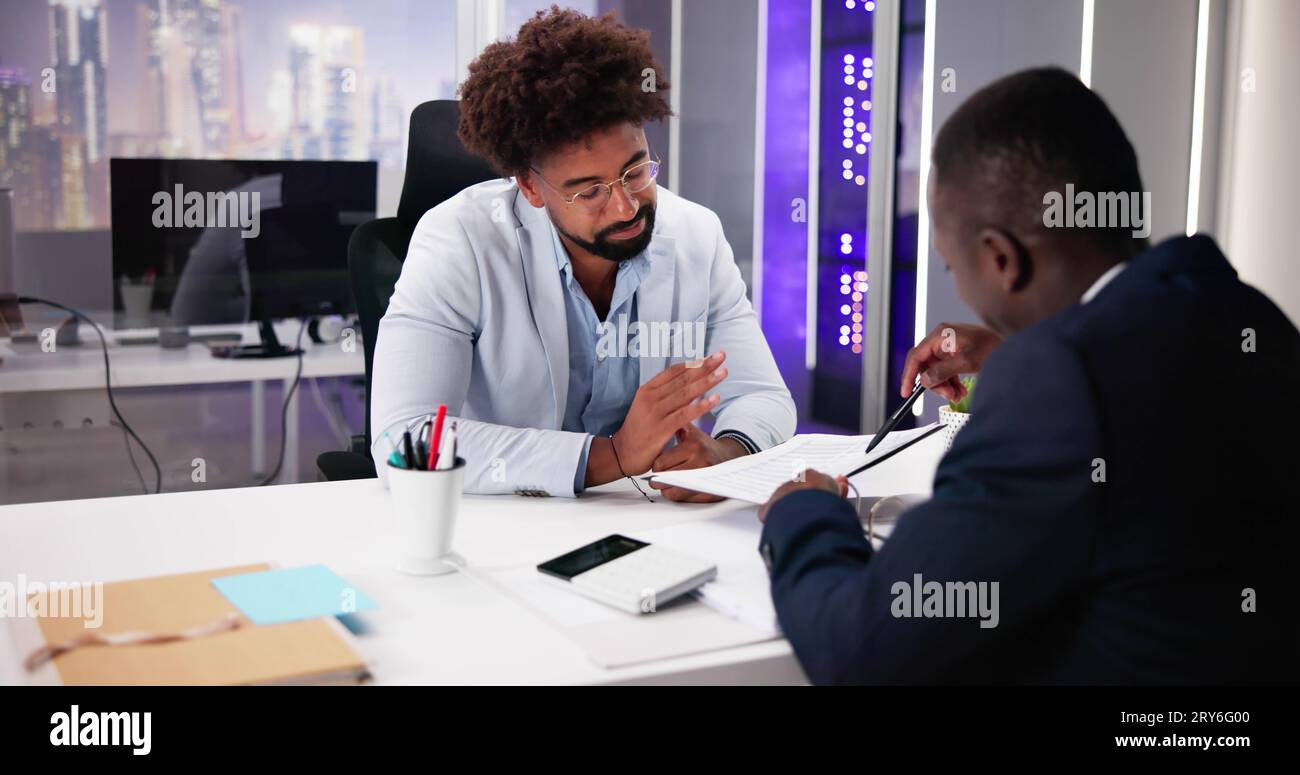Client services accountant hi-res stock photography and images - Alamy
