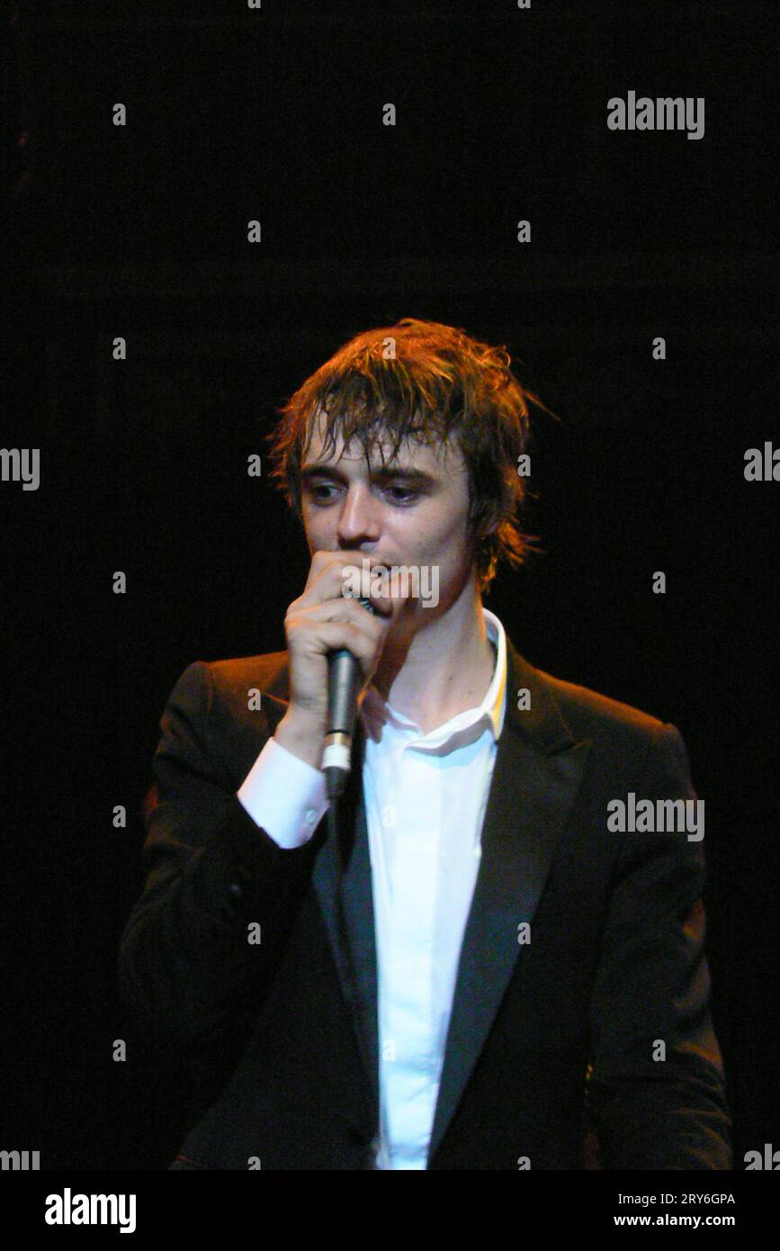 Peter doherty royal albert hall hi-res stock photography and images - Alamy