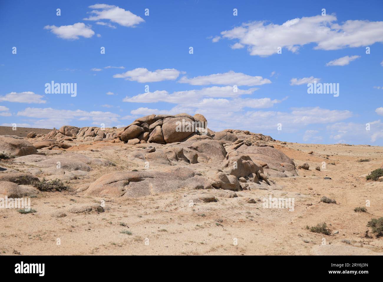 Typical wind eroded rocks in the Gobi Desert, Mongolia Stock Photo - Alamy