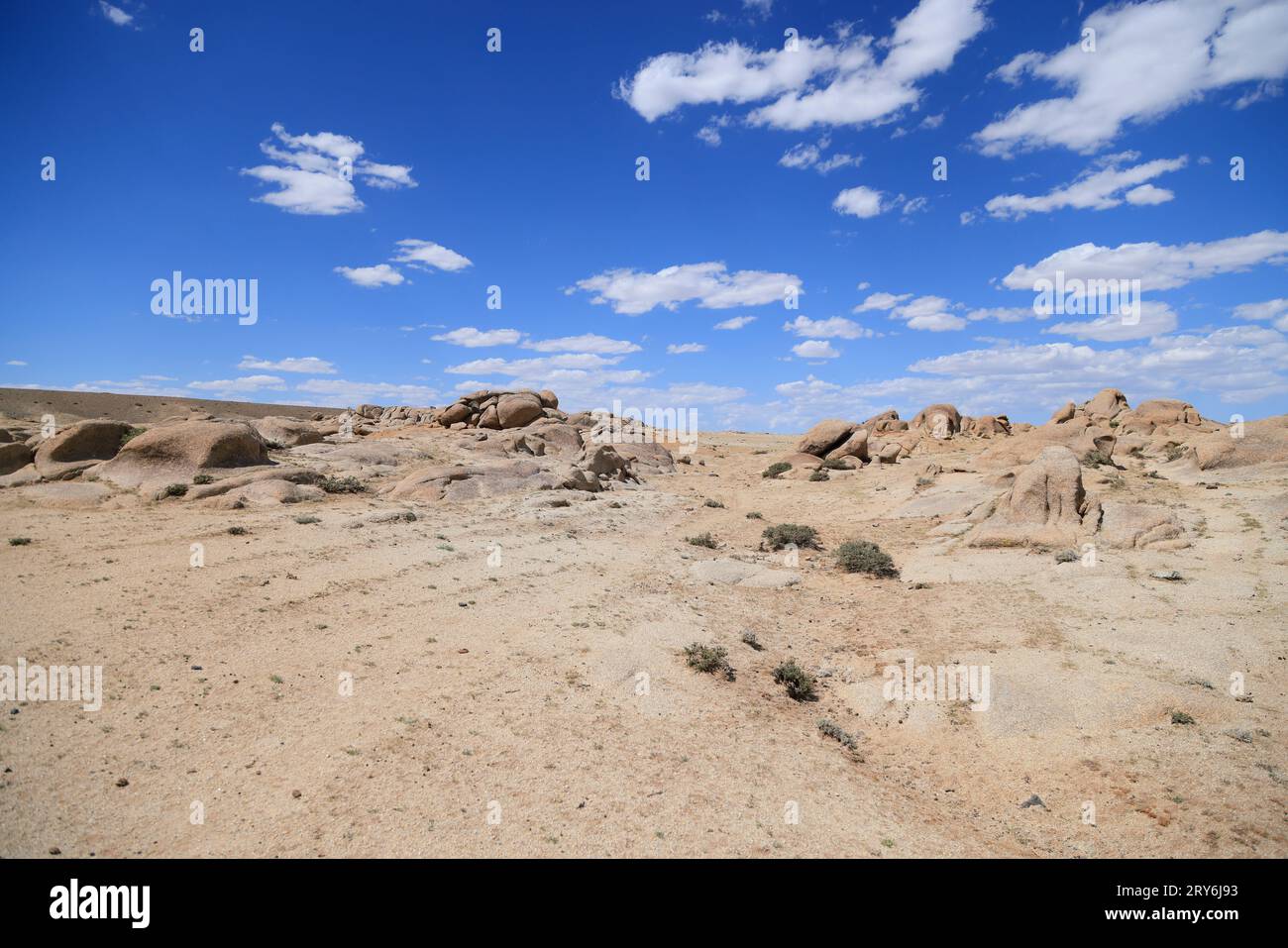 Typical wind eroded rocks in the Gobi Desert, Mongolia Stock Photo - Alamy