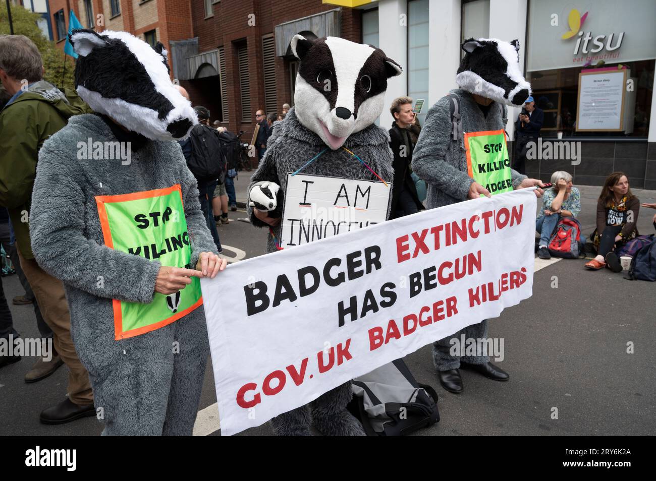 Restore Nature Now. Protest outside DEFRA September 28th 2023 Stock ...