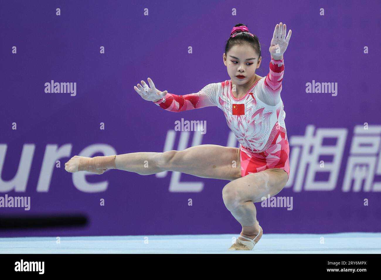 Zhang xinyi gymnastics hi-res stock photography and images - Alamy