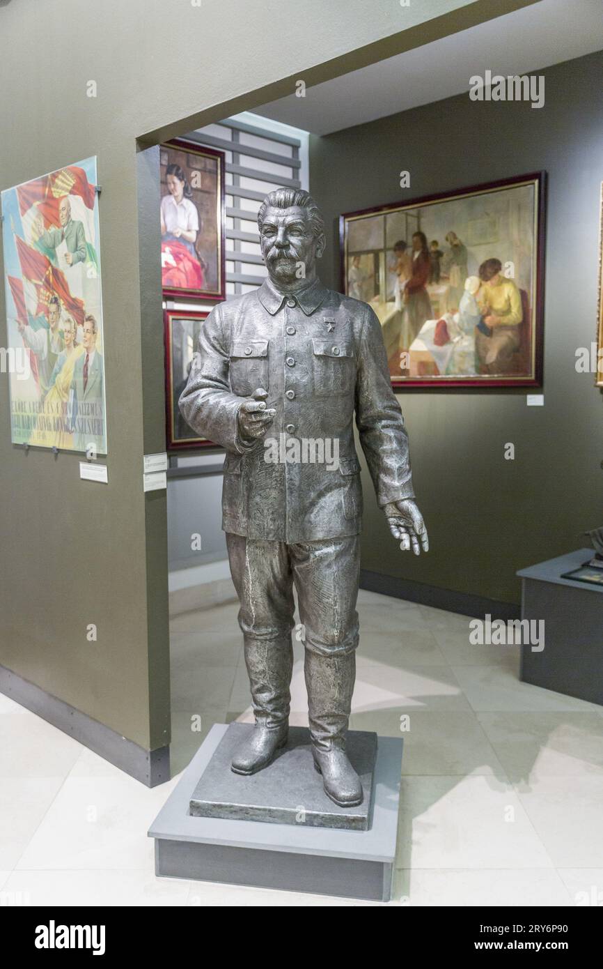 Sculpture of the Stalin in Museum in Budapest Stock Photo - Alamy
