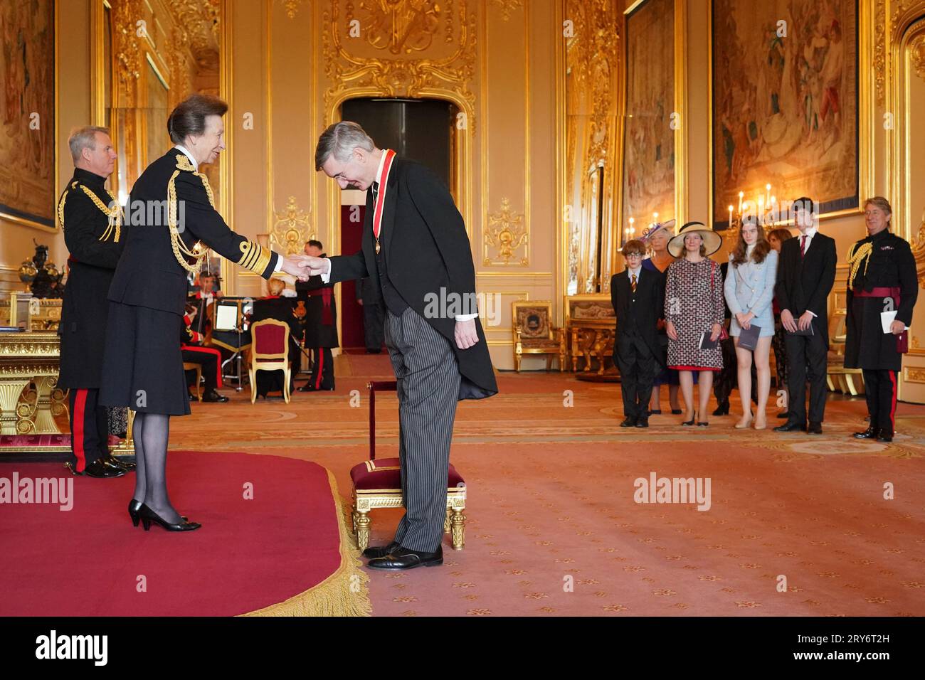 RETRANSMITTING AMENDING CAPTION FROM KNIGHT COMMANDER TO KNIGHT ...