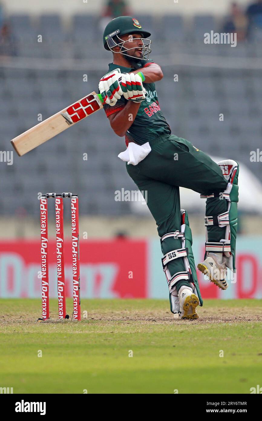Dhak player hi-res stock photography and images - Alamy