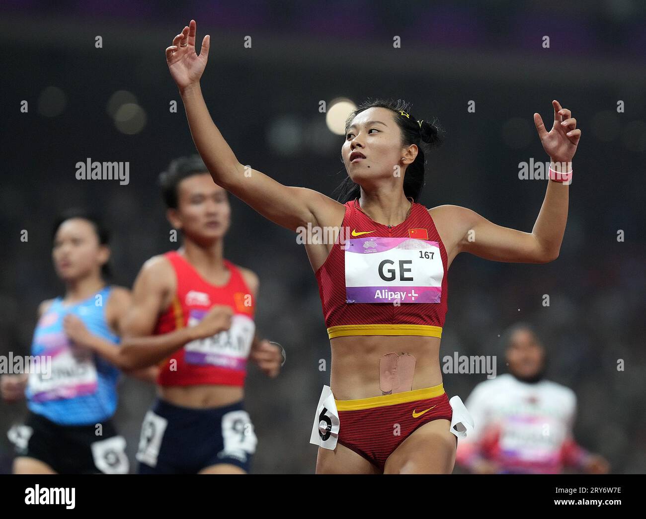Hangzhou, China's Zhejiang Province. 29th Sep, 2023. Ge Manqi (C) of ...