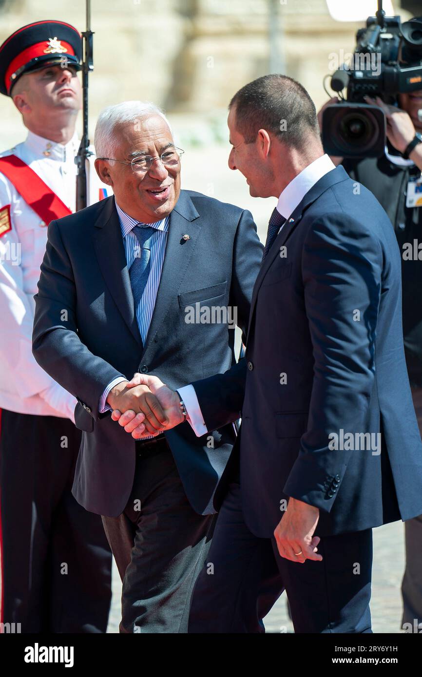 Portugal's Prime Minister António Costa shakes hand with Malta's Prime ...