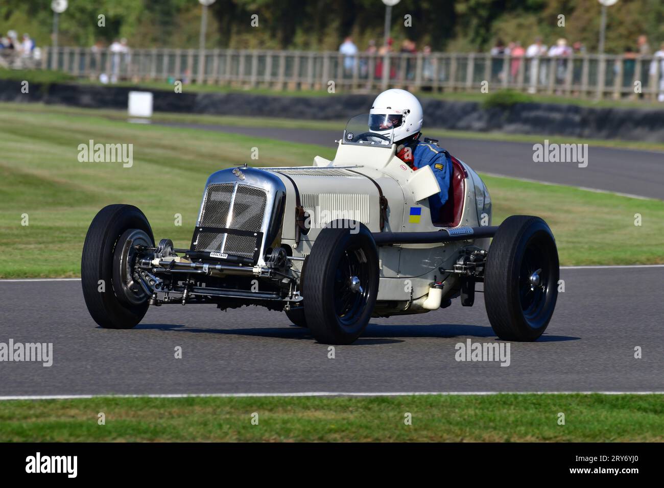 Julian Wilton, ERA B-Type R7B, Goodwood Trophy, a twenty minute race ...
