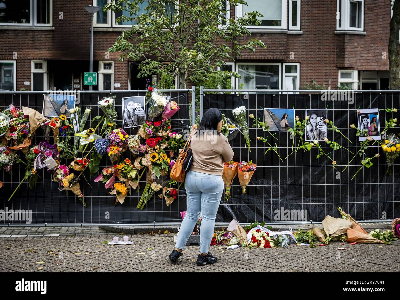 ROTTERDAM - Flowers at the building on Heiman Dullaertplein where a 39 ...
