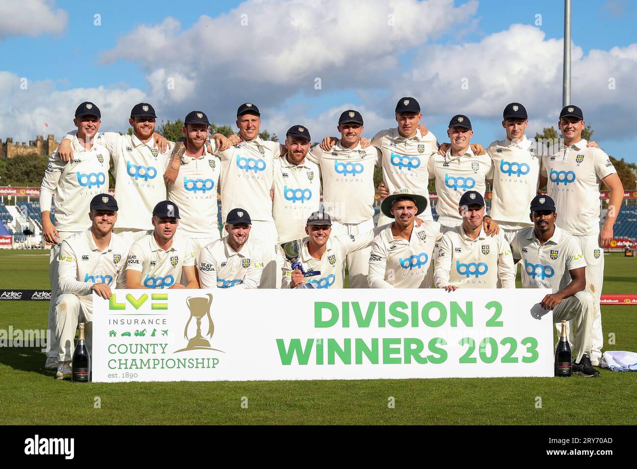 Cricket county championship trophy hi-res stock photography and images ...