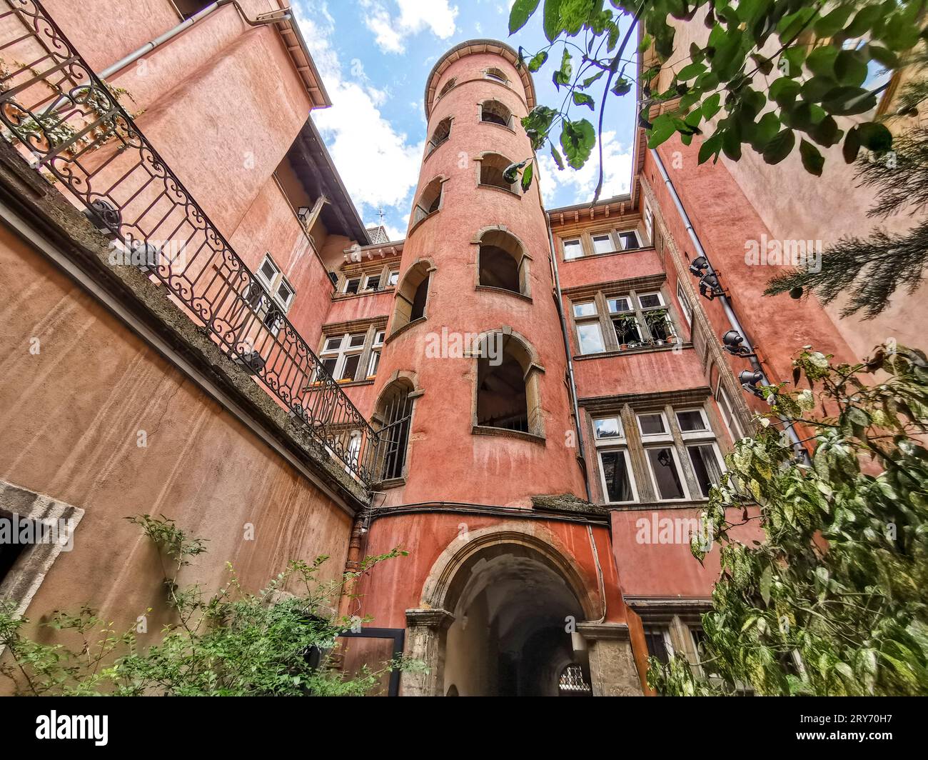 Renaissance neighborhoods hi-res stock photography and images - Alamy
