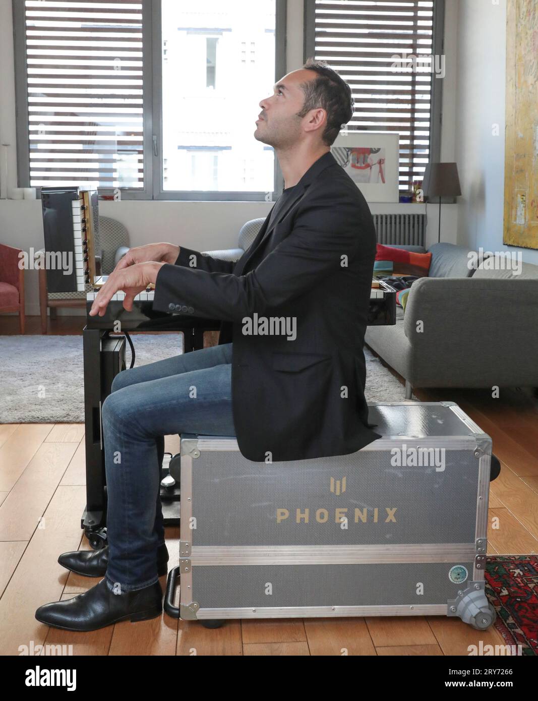 Note modelisee hi-res stock photography and images - Alamy