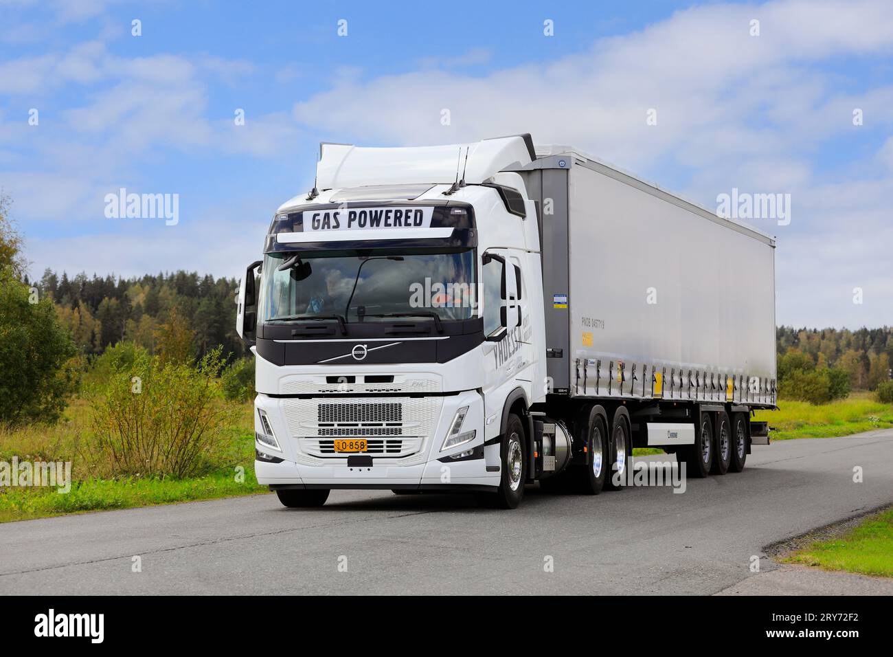 Volvo Trucks Finland presents gas powered Volvo FM 460 LBG 6x2T semi ...