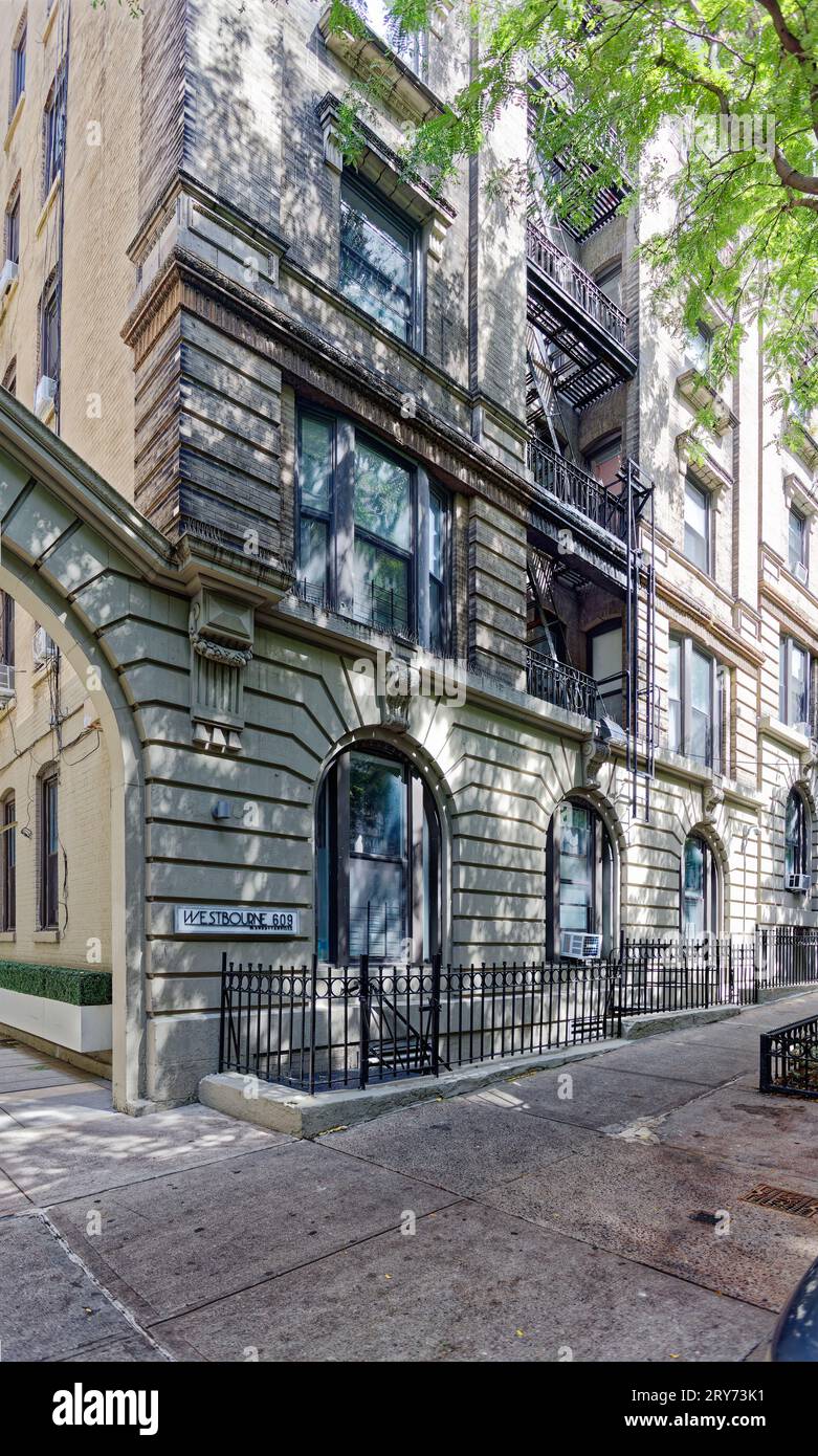 609 w 137th st hi-res stock photography and images - Alamy